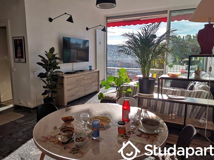 Appartement à louer - Cimiez, Nice - 1 pièce - 2 chambres