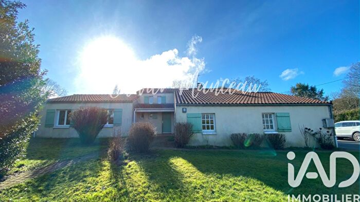 Maison à vendre - Les Herbiers, Le Bignon, Zone Commerciale - 5 pièces - 3 chambres