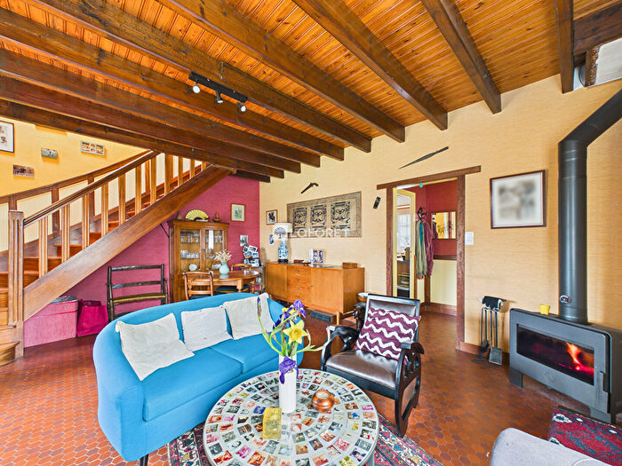 Maison à vendre - Dinéault - 6 pièces - 3 chambres