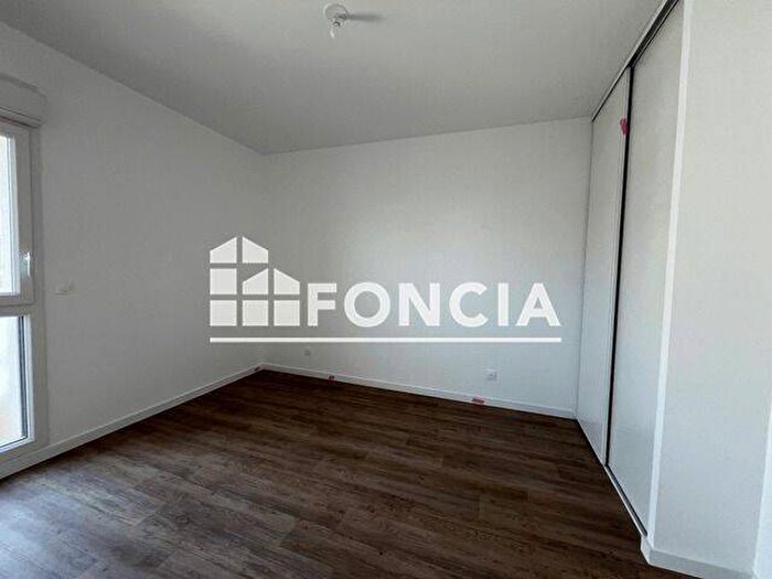 Gare-Senelle-Pont de Paris, Laval - Appartement 2 pièces à louer