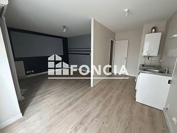 Antoigne, Châtellerault : Appartement 1 pièce à louer