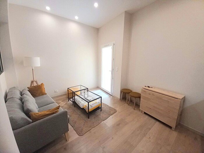 Centre Ville, Aix-en-Provence - Appartement 2 pièces à louer