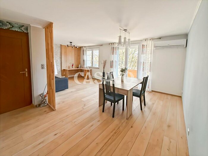 Appartement à vendre - Lyon e , Vaise, Rochecardon - 4 pièces - 3 chambres