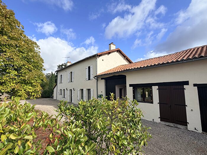 Maison 9 pièces à vendre - Gajoubert