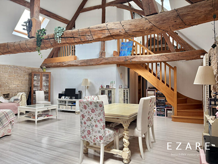 Appartement à vendre - Beaune, Centre-ville - 7 pièces - 4 chambres