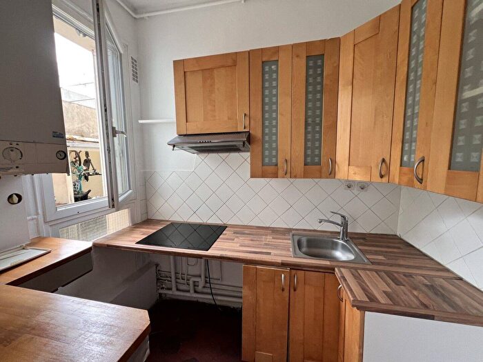 Vaillant-Sembat, Boulogne-Billancourt : Appartement 3 pièces à louer