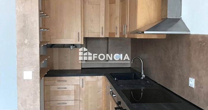 Centre Ville, Cavaillon : Appartement 3 pièces à louer