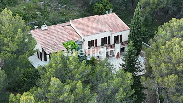 Maison 6 pièces à vendre à Rognes