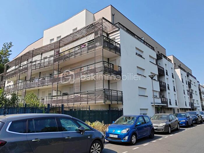 Appartement à vendre - Arpajon - 3 pièces - 2 chambres