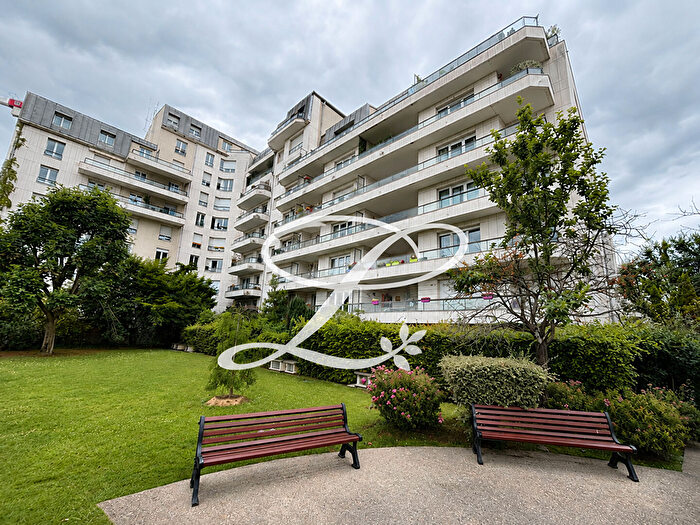 Appartement 3 pièces à vendre à Puteaux, Lorilleux