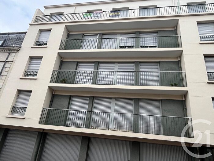 Appartement à vendre - Châtellerault, Centre-ville - 4 pièces - 3 chambres