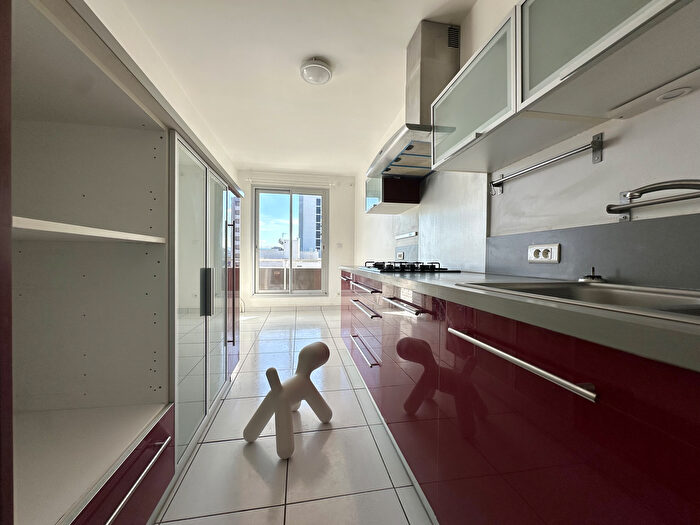 Appartement à louer - Clermont-Ferrand, Croix de Neyrat - 4 pièces - 2 chambres