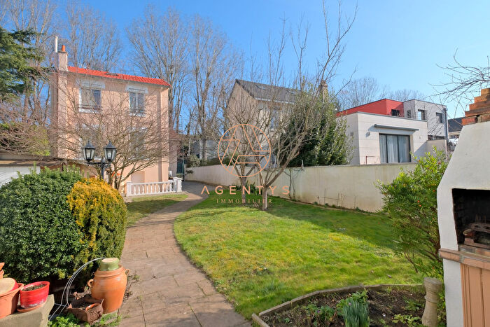 Maison à vendre - Saint-Maur-des-Fossés, Saint-Maur-Créteil - 5 pièces - 4 chambres