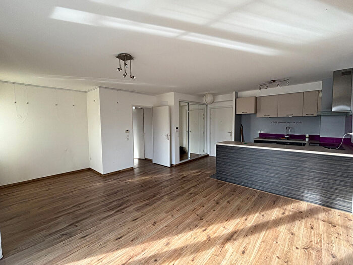 Appartement à louer - Marcq-en-Bar ul, Centre-ville, Bourg - 3 pièces - 2 chambres