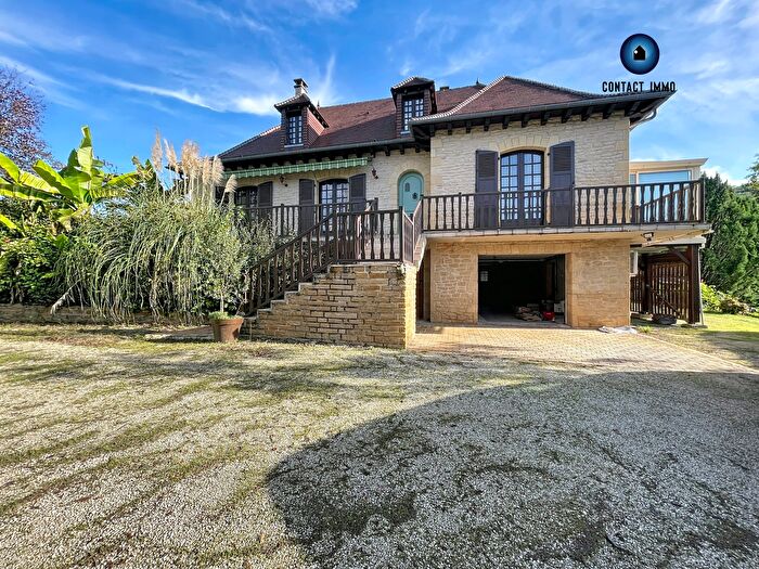 Maison à vendre - Aubazines - 6 pièces - 4 chambres