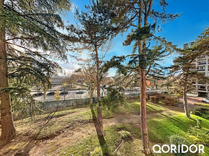 Appartement à vendre - Lyon e , Monchat - 3 pièces - 2 chambres