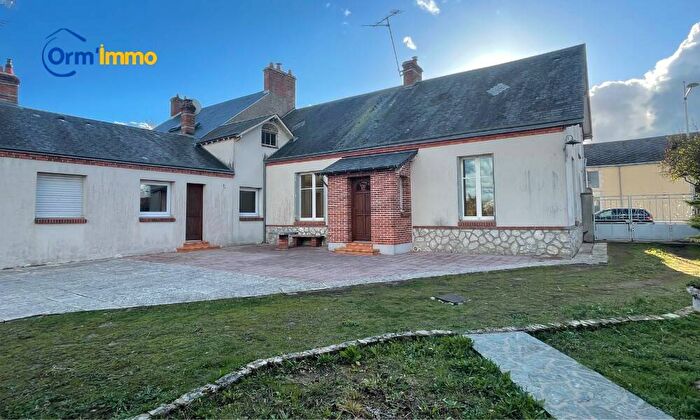 Maison à louer - Ormes - 4 pièces - 3 chambres