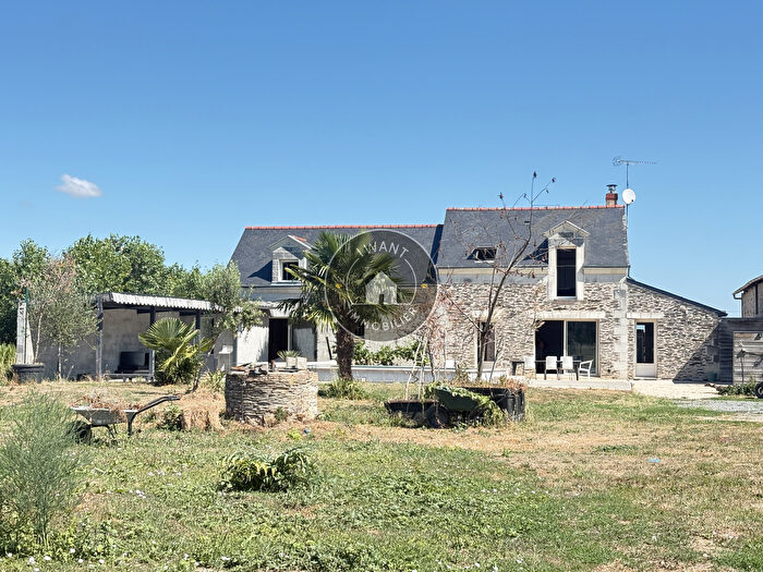 Saint-Mathurin-sur-Loire : Maison 7 pièces à vendre