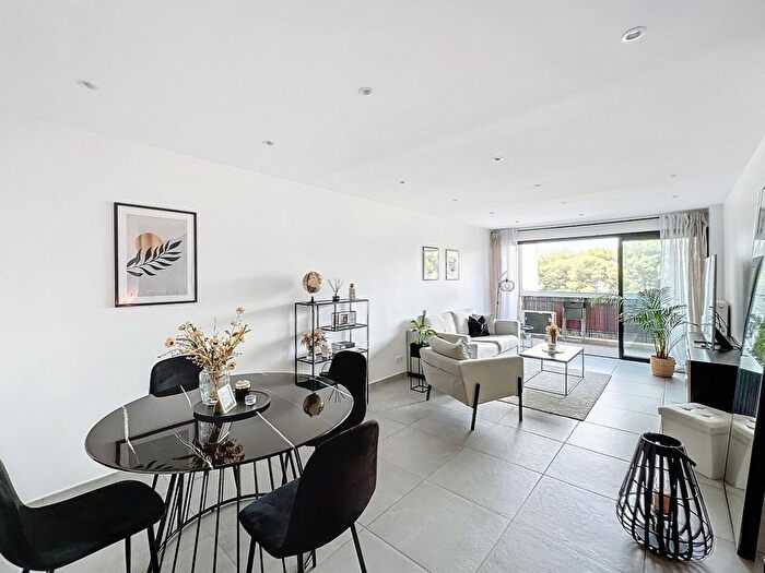 Appartement à vendre - Le Cannet, Mimosas - 2 pièces - 1 chambre