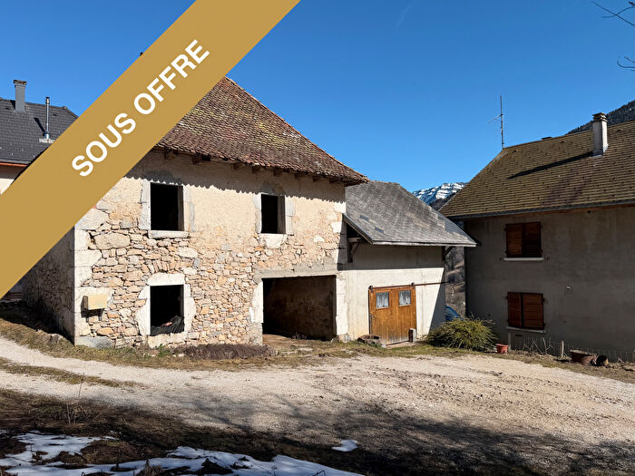 Maison à vendre - Saint-Pierre-dEntremont, Saint-Pierre-dEntremont Isère - 4 pièces - 3 chambres