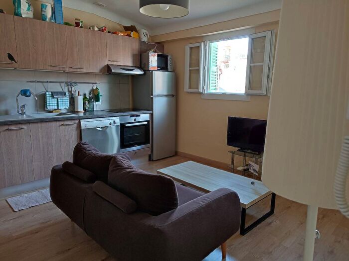 Appartement à louer - Vieux-Nice - 3 pièces - 2 chambres