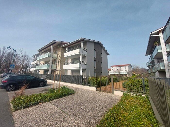 Appartement à louer - Saint-Maurice-de-Beynost - 2 pièces - 1 chambre