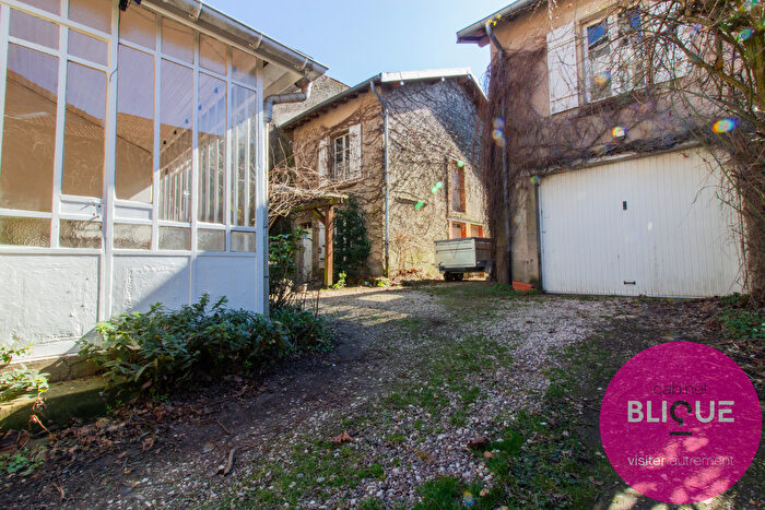 Maison à vendre - Domèvre-sur-Vezouze - 10 pièces - 6 chambres