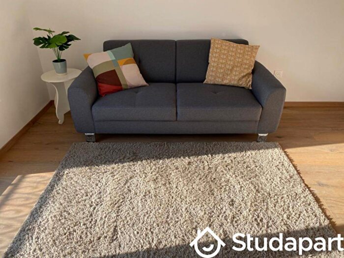 Appartement à louer - Le Centre Ville, Villiers-sur-Marne - 2 pièces