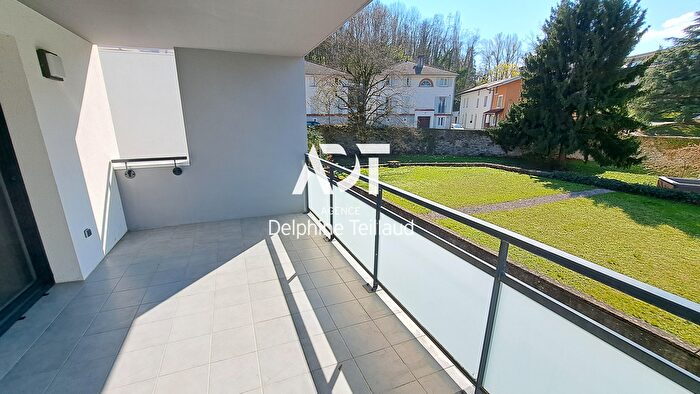 Appartement à louer - Eybens - 3 pièces - 2 chambres