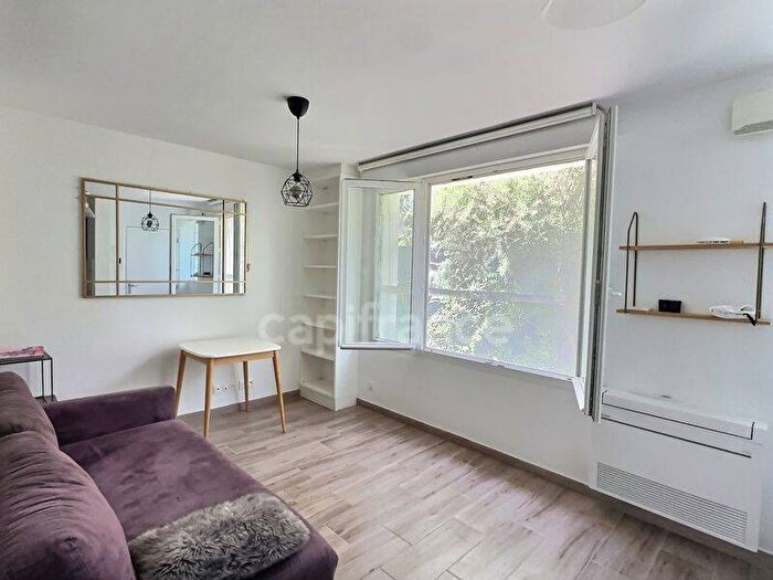 Cimetiere, Créteil : Appartement 2 pièces à louer
