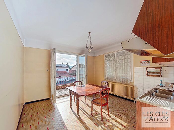 Maison à vendre - Chasse-sur-Rhône - 5 pièces - 3 chambres