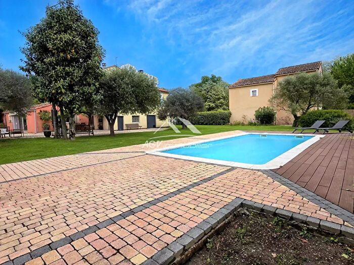 Maison à vendre - Barjac - 13 pièces - 3 chambres