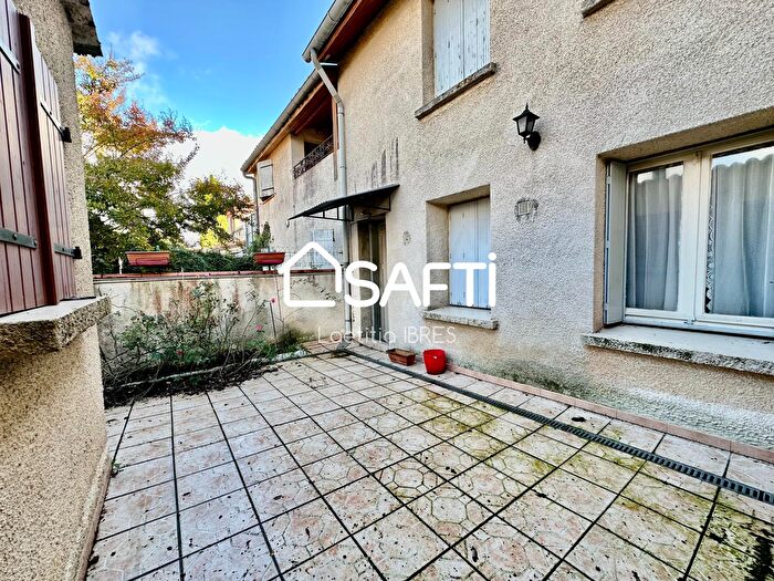 Maisons à vendre et appartements à louer - 1
