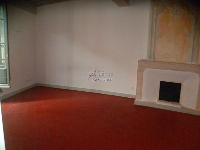 Beaucaire, Centre-ville : Appartement 2 pièces à vendre
