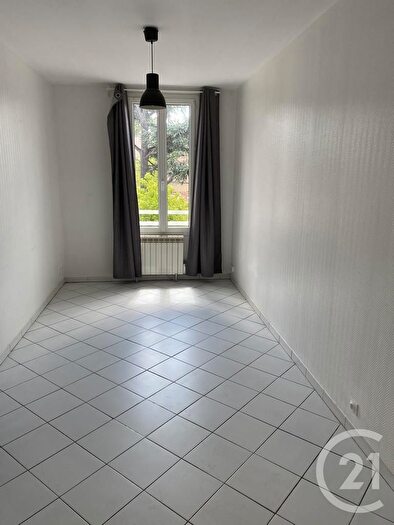 Appartement à louer - Melun, Rive de Seine, Sud - 2 pièces - 1 chambre