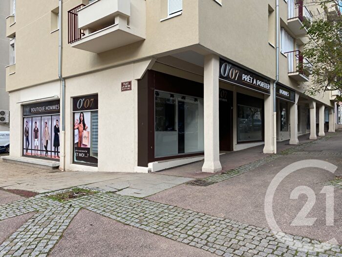 Appartement à louer - Annonay, Centre-ville - 2 pièces - 1 chambre