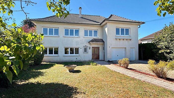 Maison 8 pièces à Wettolsheim, à vendre