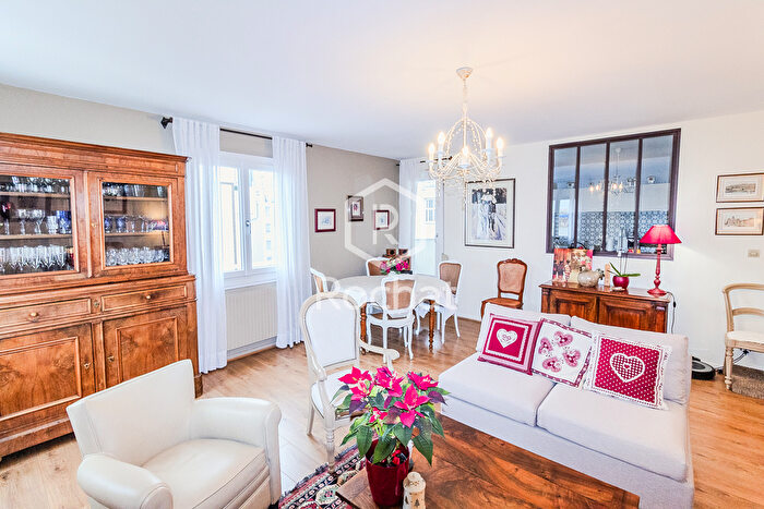 Appartement à vendre - Villeurbanne, Gratte Ciel - 2 pièces - 1 chambre