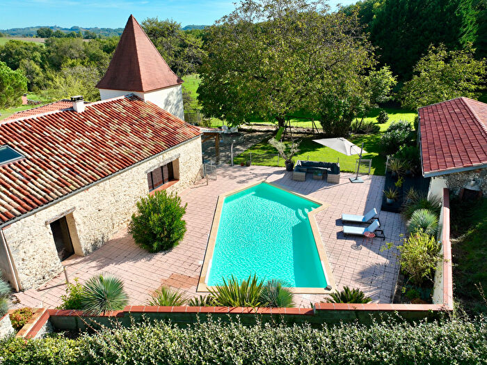 Maison à vendre - Lédat - 7 pièces - 5 chambres