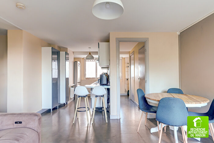 Lyon 8ème, Laënnec, Mermoz : Appartement 4 pièces à vendre
