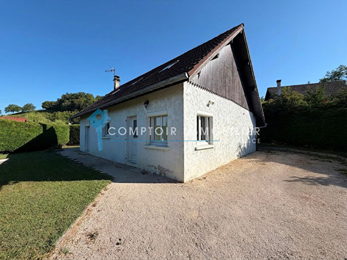 Maison 7 pièces à Le Pin, à vendre