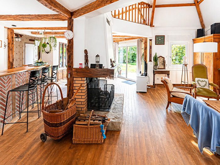 Maison 6 pièces à Verneuil-sur-Seine, Les Clairières, Les Renardières, à vendre