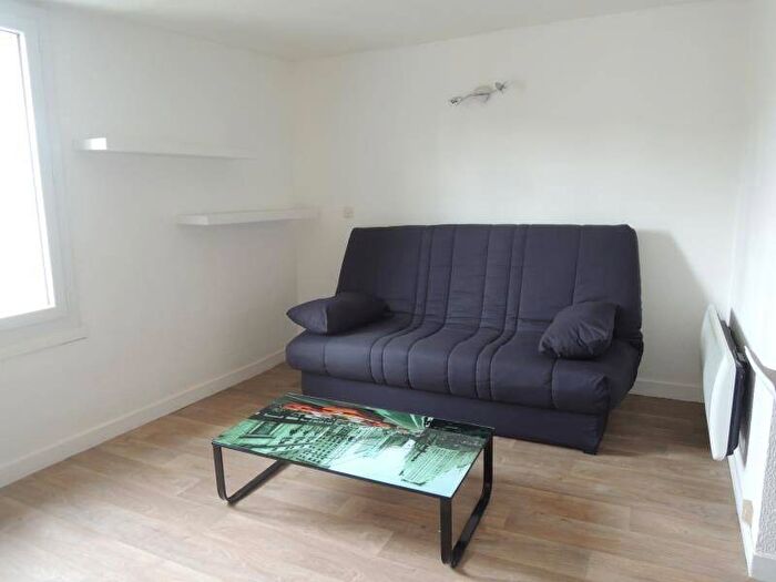 Appartement à louer - Trois Quartiers-Centre Ville, Poitiers - 1 pièce