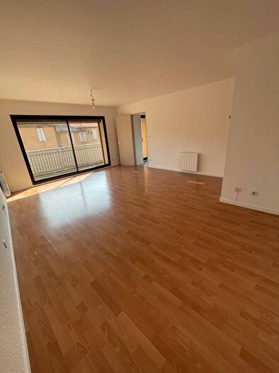 Appartement à louer - Jouques - 4 pièces - 3 chambres