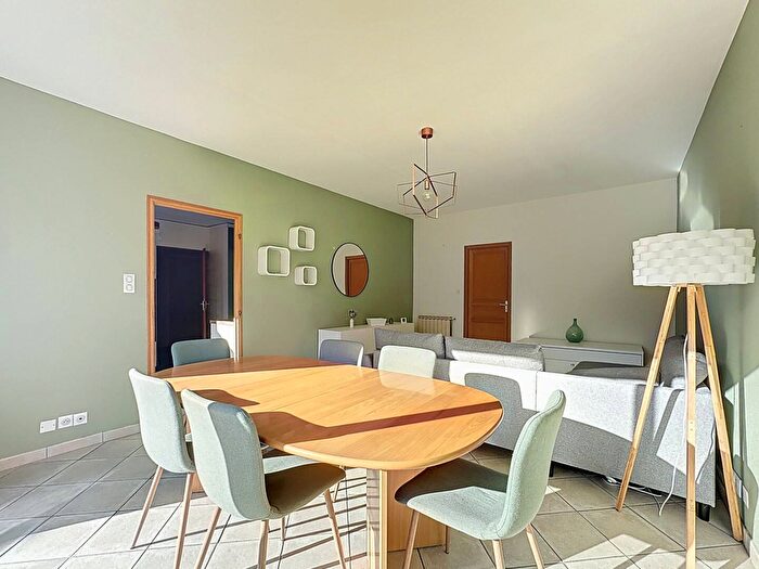 Appartement à louer - Aix-les-Bains - 4 pièces - 3 chambres