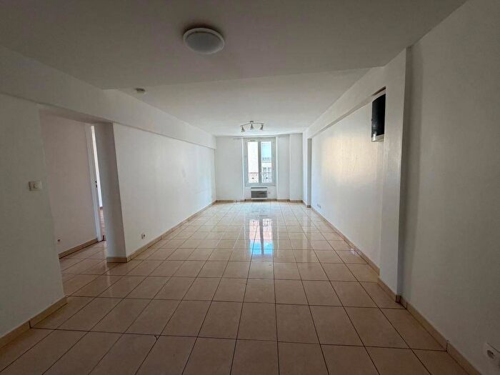 Centre Ville Centre et Nord, Coulommiers - Appartement 3 pièces à louer
