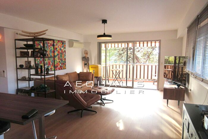 Appartement à louer - Saint-Laurent-du-Var, Centre-ville, Rascas, Notre-Dame, Condamines - 3 pièces - 2 chambres