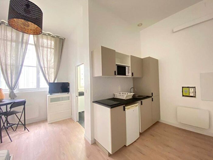 Centre Ville, Périgueux : Appartement 1 pièce à louer