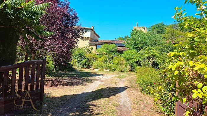 Maison à vendre - Vals - 9 pièces - 5 chambres