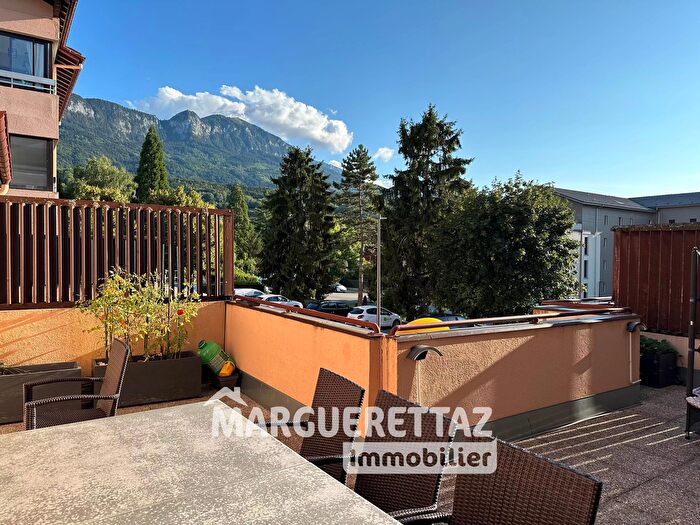 Appartement à vendre - Saint-Pierre-en-Faucigny - 4 pièces